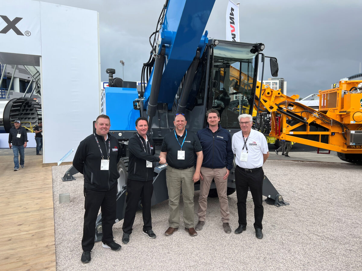 GRABBING FUCHS - Powerscreen of California